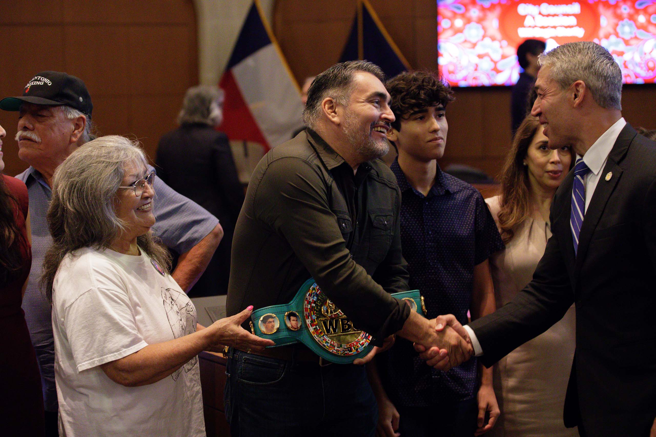 Rosedale Park pavilion named for boxing champ 'Pikin' Quiroga